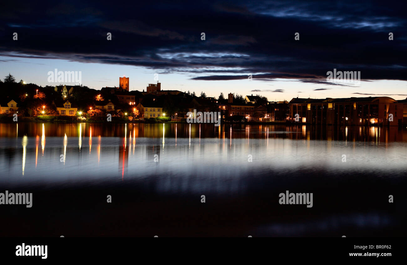 Reykjavik at night hi-res stock photography and images - Alamy