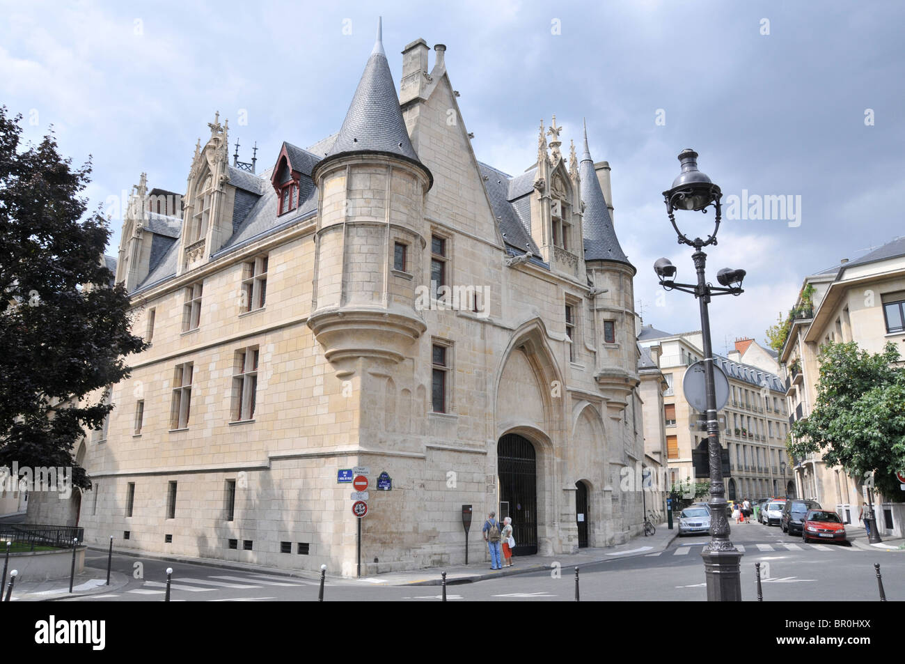 Sens paris hi-res stock photography and images - Alamy