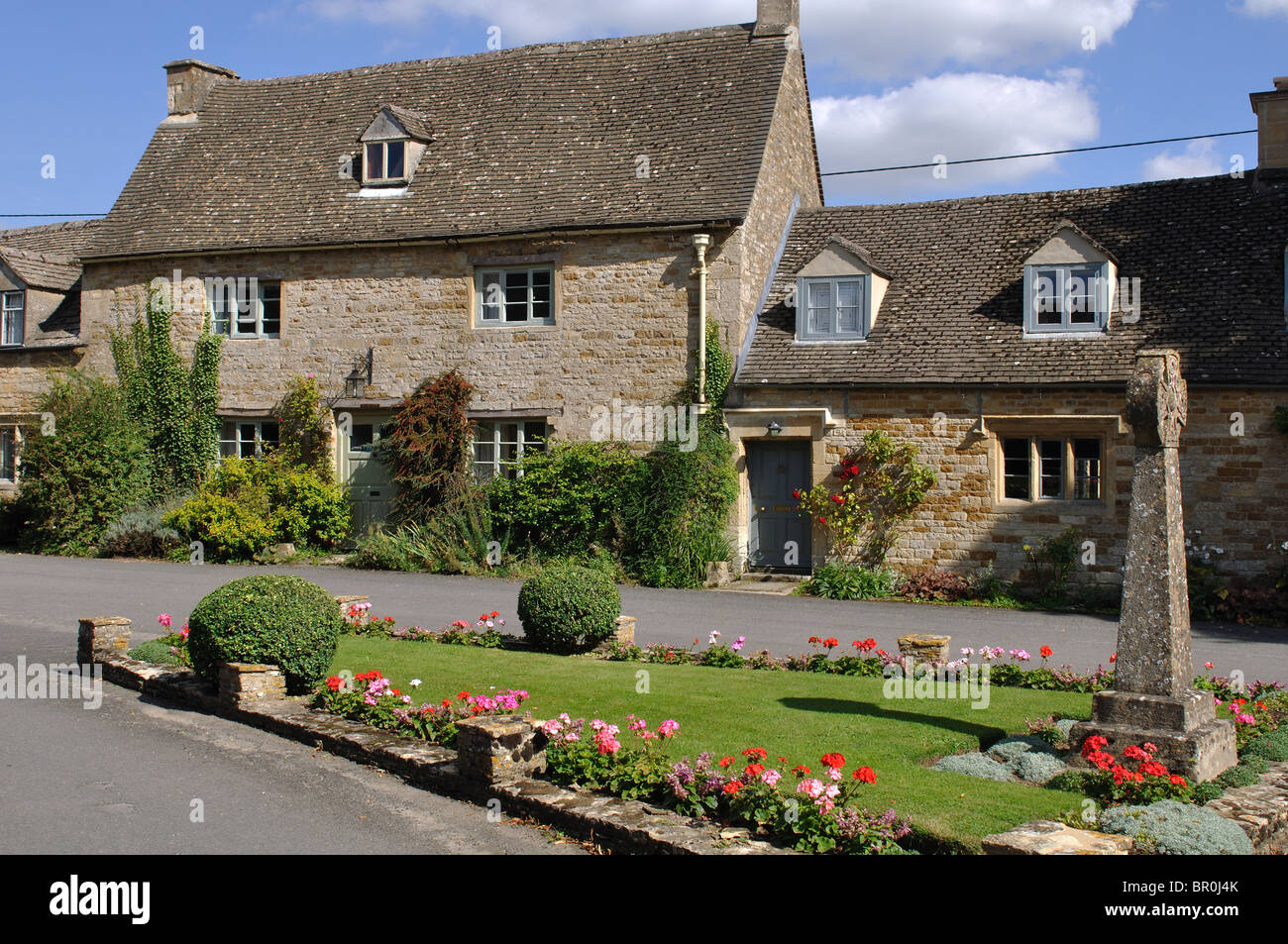 Icomb village, Gloucestershire, England, UK Stock Photo - Alamy