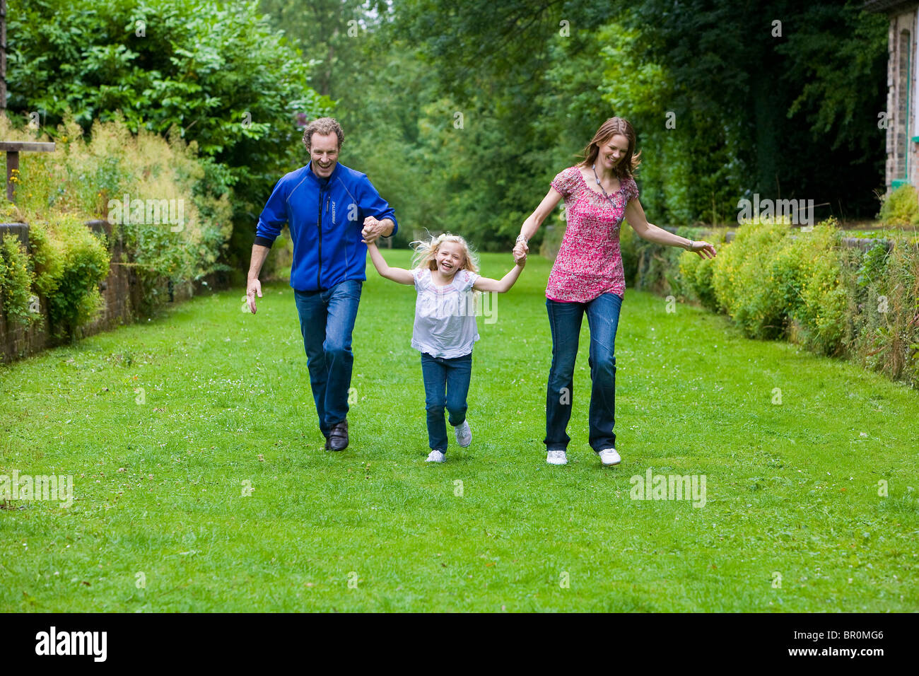 Model Release Family lifestyle Copyright : www.georgeimpeyphotographer ...