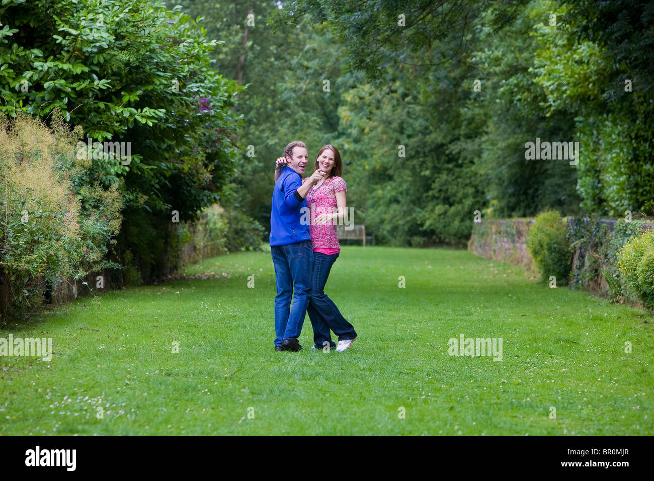 Attractive rural setting hi-res stock photography and images - Alamy