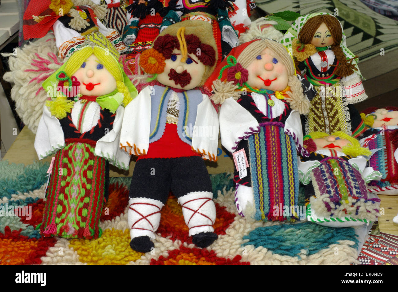 Folk art dolls hi-res stock photography and images - Alamy