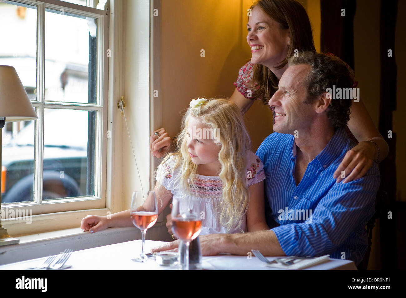 Model Release Family lifestyle Copyright : www.georgeimpeyphotographer ...