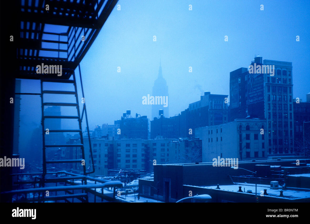 Empire State Building New York City winter Stock Photo - Alamy
