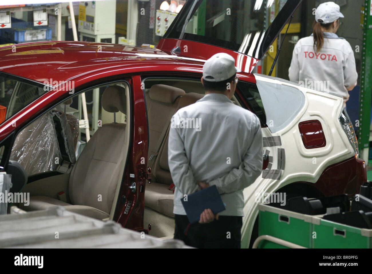 Toyota factory assembly line hi-res stock photography and images - Alamy