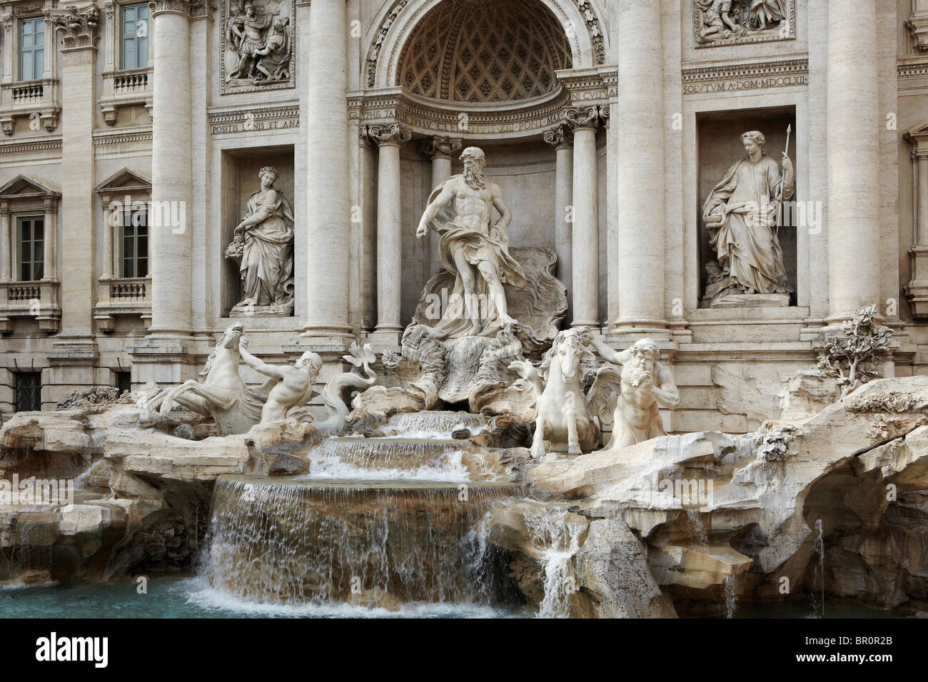 Rione trevi hi-res stock photography and images - Alamy