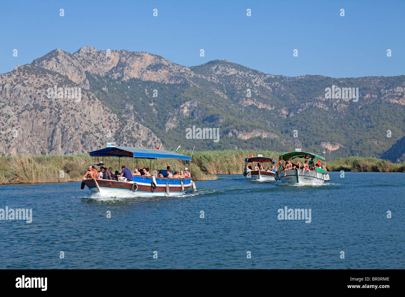 Excursion boats hi-res stock photography and images - Alamy