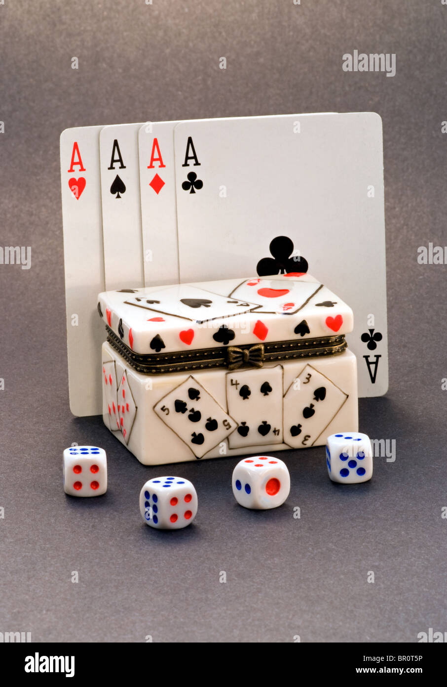 Cards in a box hi-res stock photography and images - Alamy