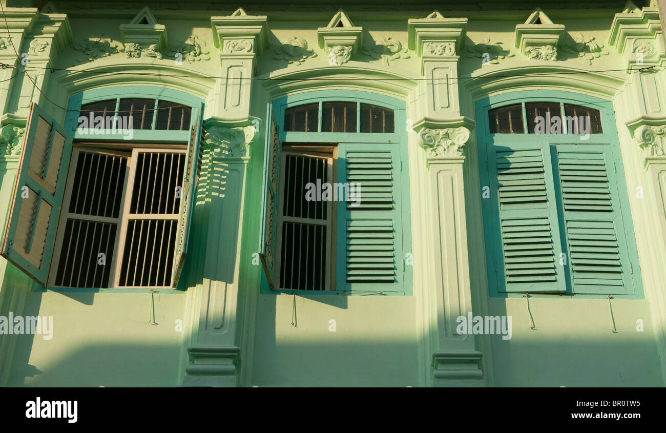 windows on traditional Chinese shophouse in Georgetown, Penang ...