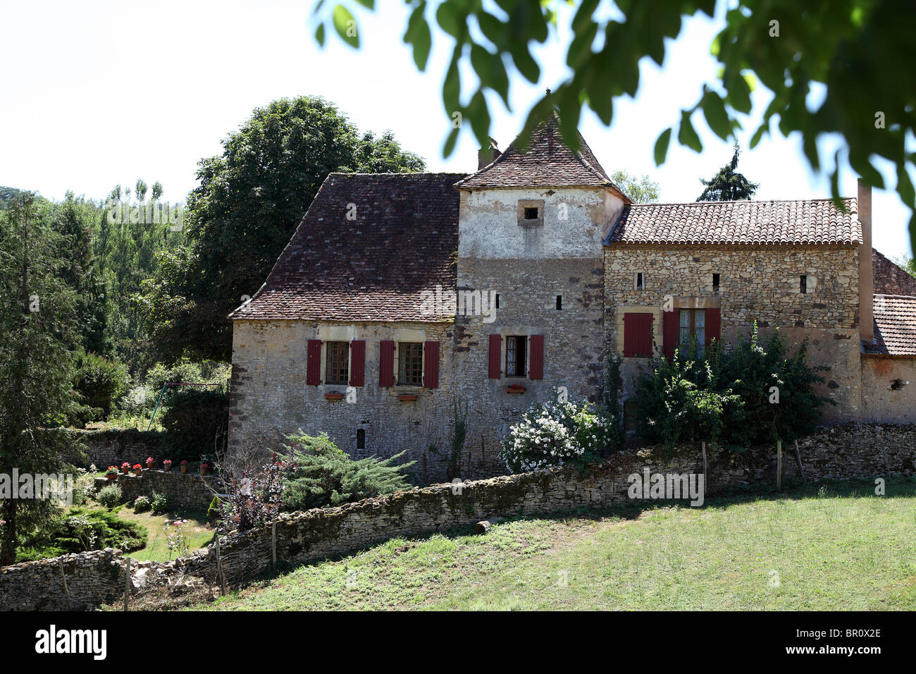 Typical architecture of older houses in Dordogne Stock Photo - Alamy