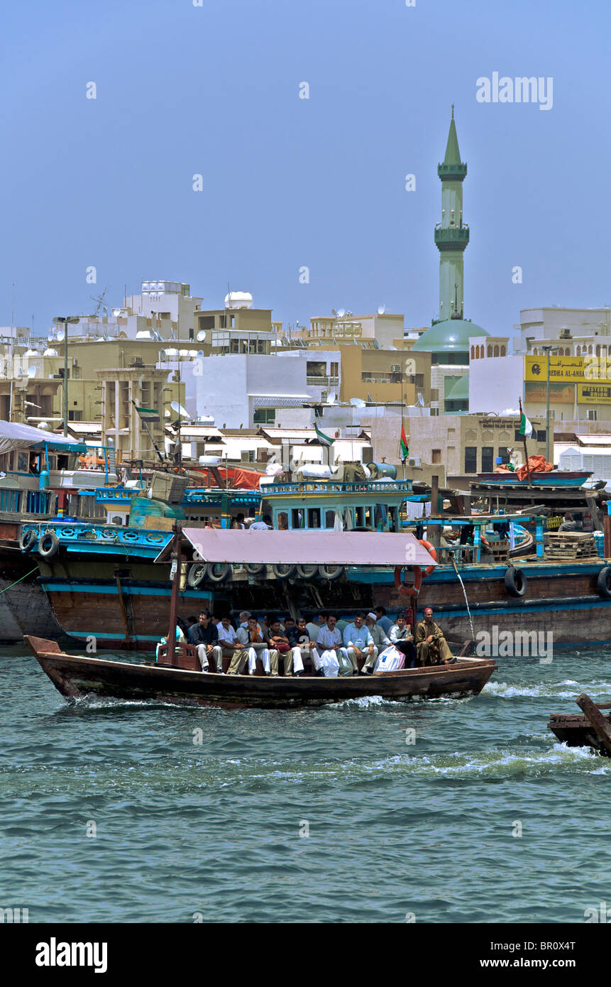 Busy crowded bustling area hi-res stock photography and images - Alamy