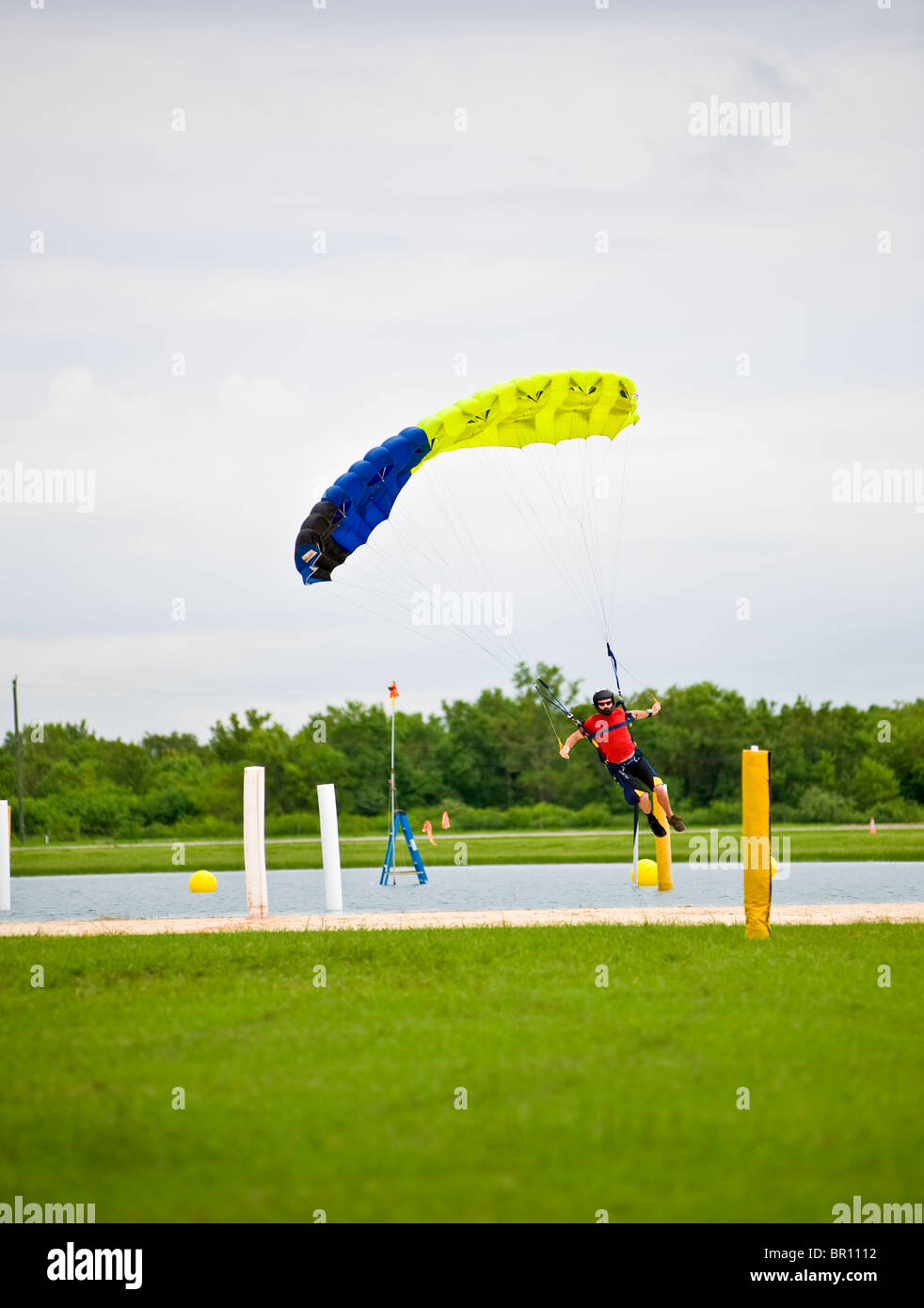 Kris Weiss competing in the speed event, 2010 National Canopy Piloting ...