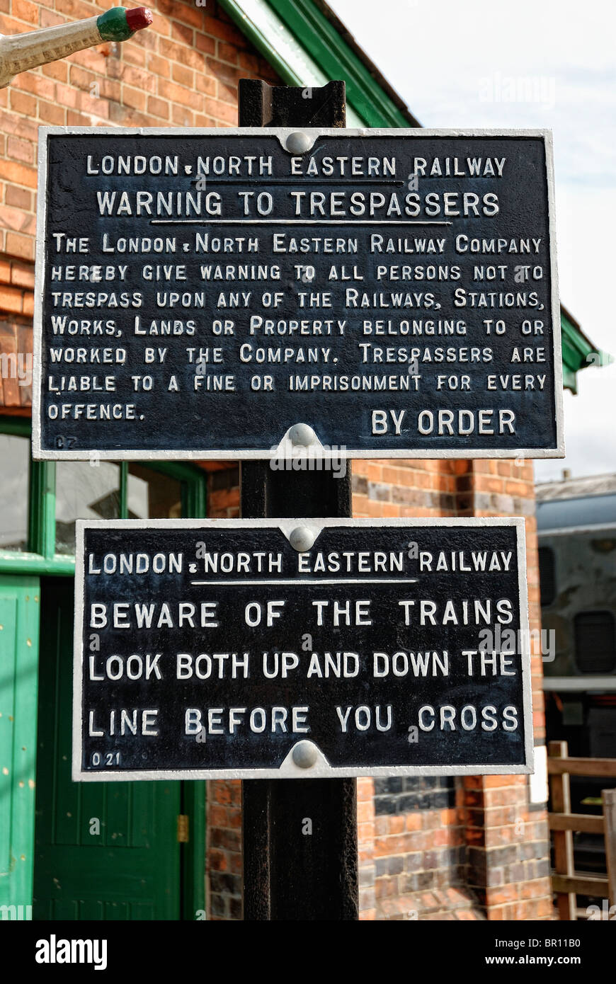 Beware of trains sign signs hi-res stock photography and images - Alamy