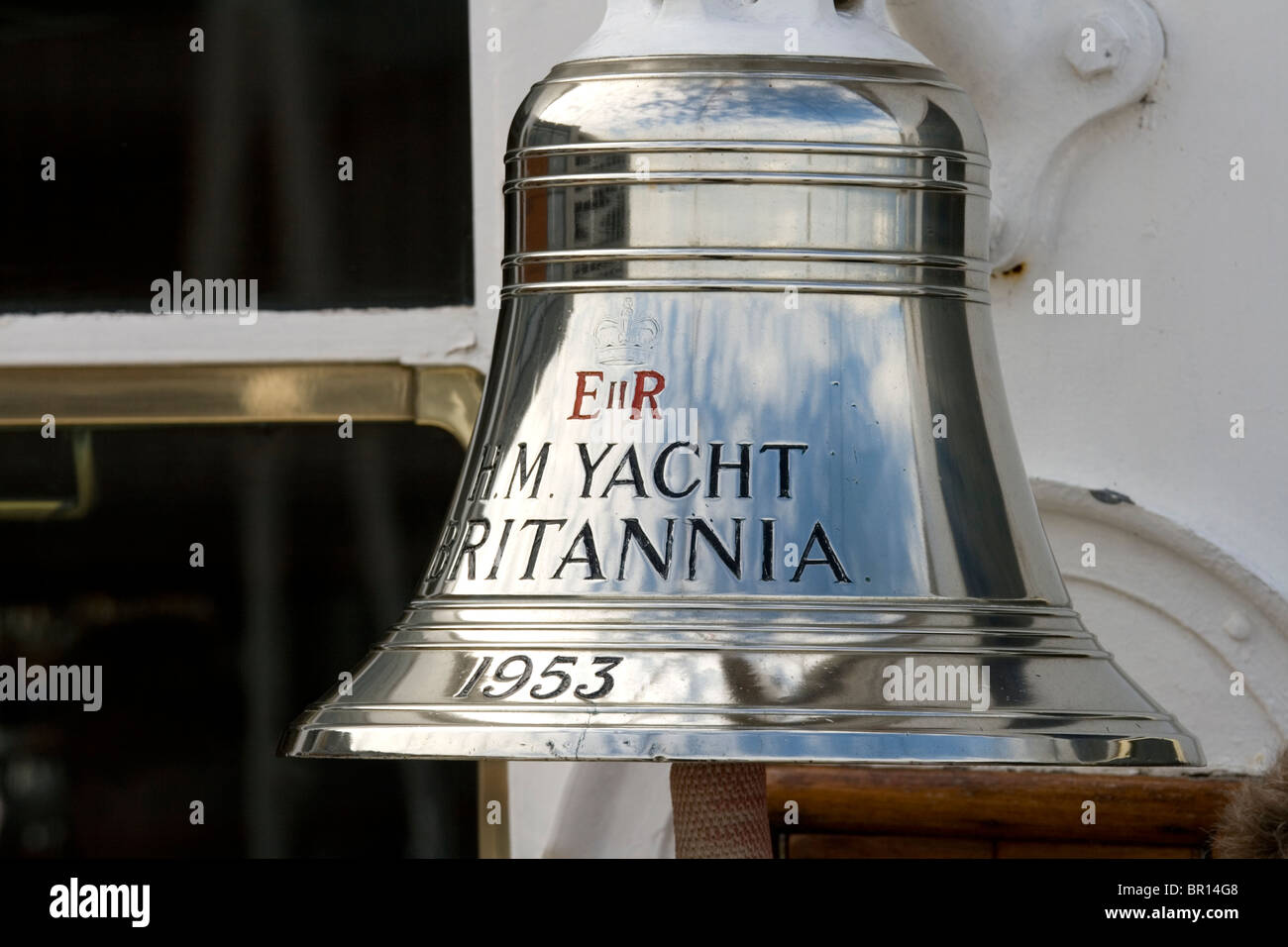 Queen elizabeth 1953 britannia hi-res stock photography and images - Alamy