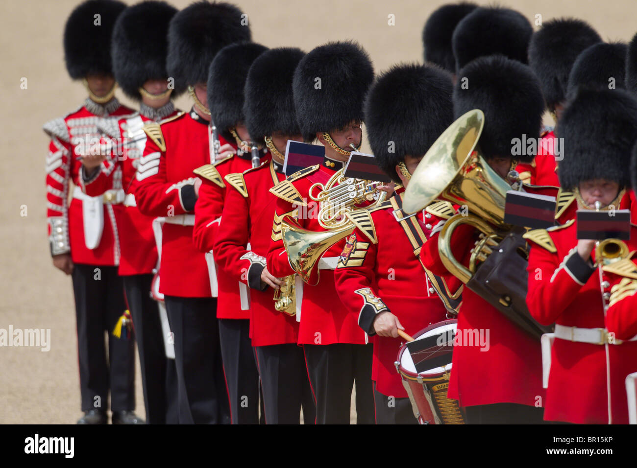 Grenadier guards regiment hi-res stock photography and images - Alamy