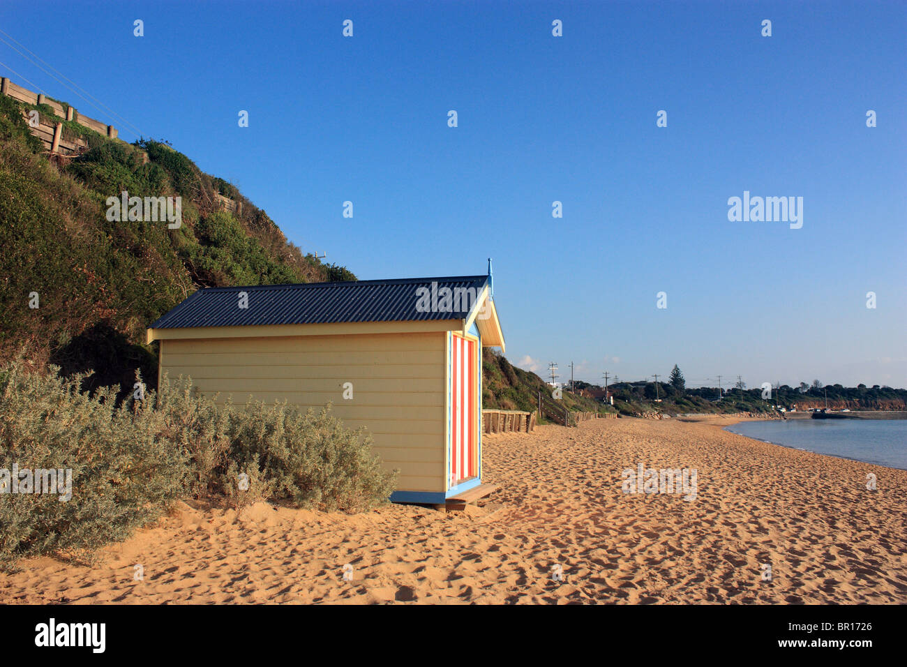 COLOURFUL TIMBER BEACH HOUSES MORNINGTON PENINSULA VICTORIA AUSTRALIA ...
