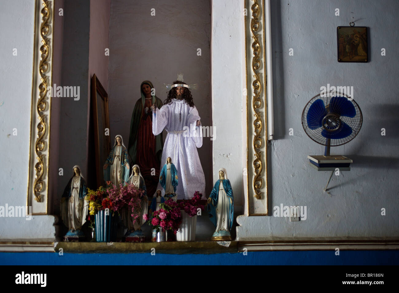 Mary guerrero hi-res stock photography and images - Alamy