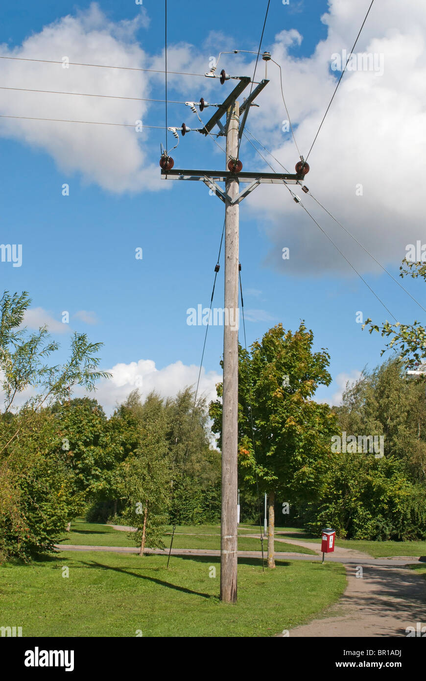 Wood pylon hi-res stock photography and images - Alamy
