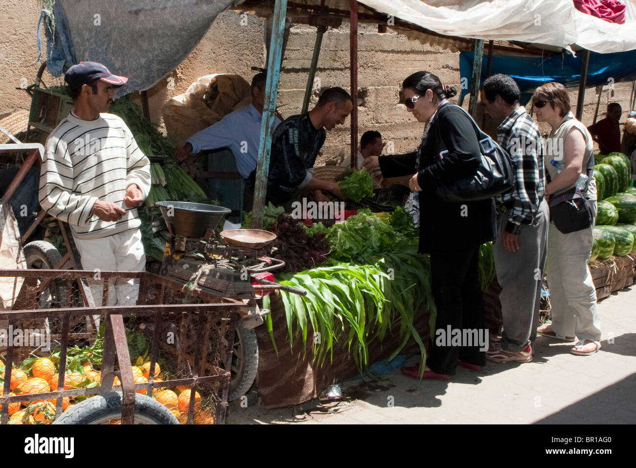 Fez medina stalls hi-res stock photography and images - Alamy