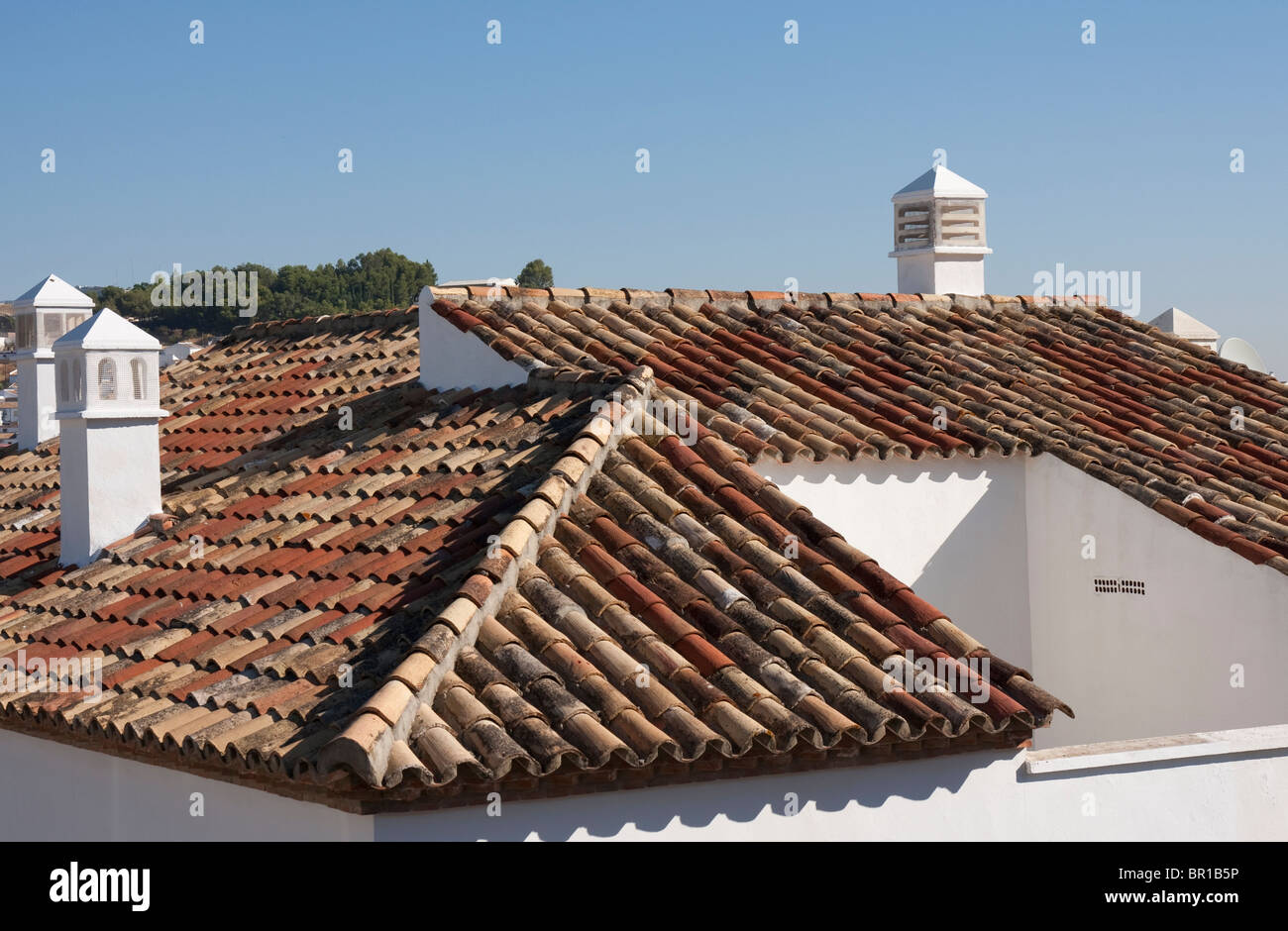 Spanish red roof tiles hi-res stock photography and images - Alamy