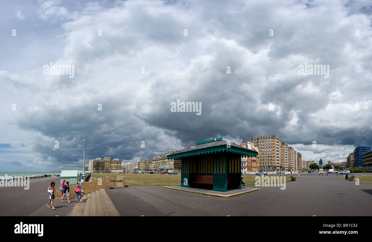 Beach Huts on Hove seafront Stock Photo - Alamy