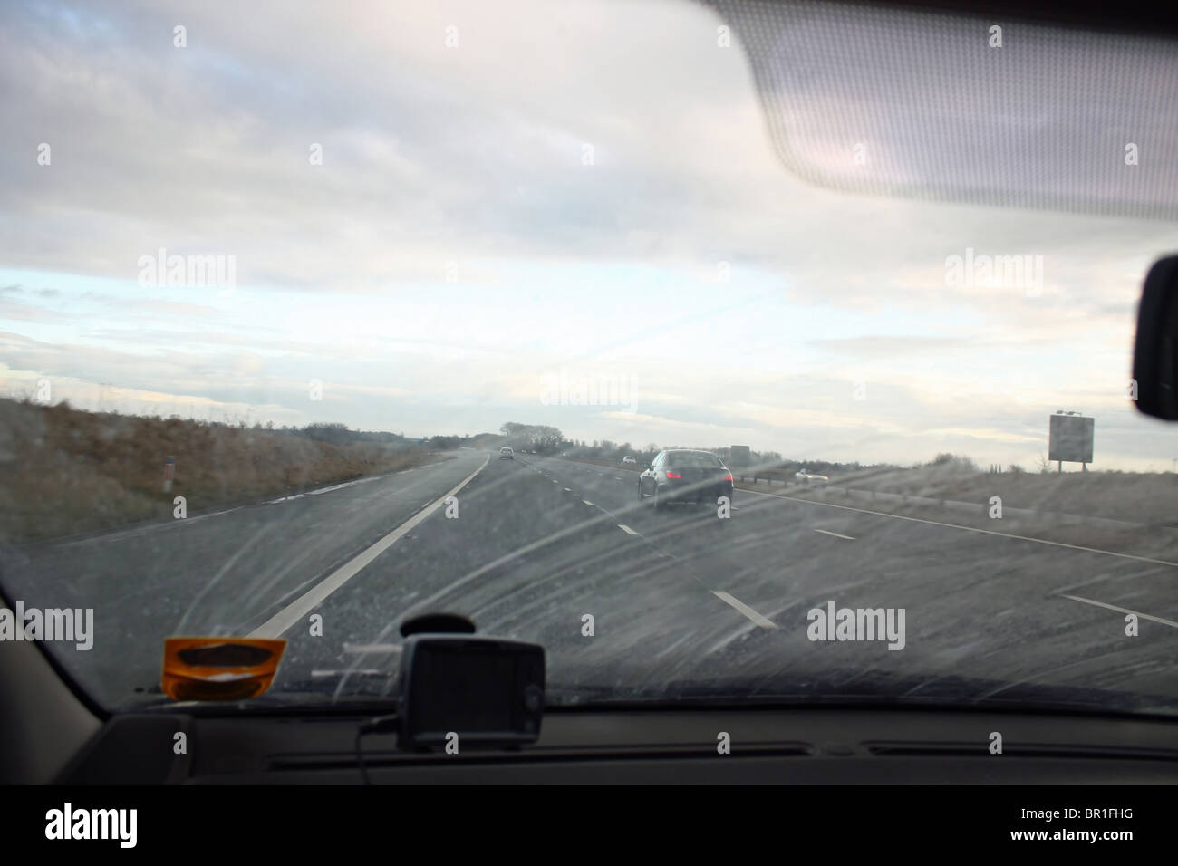 Dirty windscreen hi-res stock photography and images - Alamy