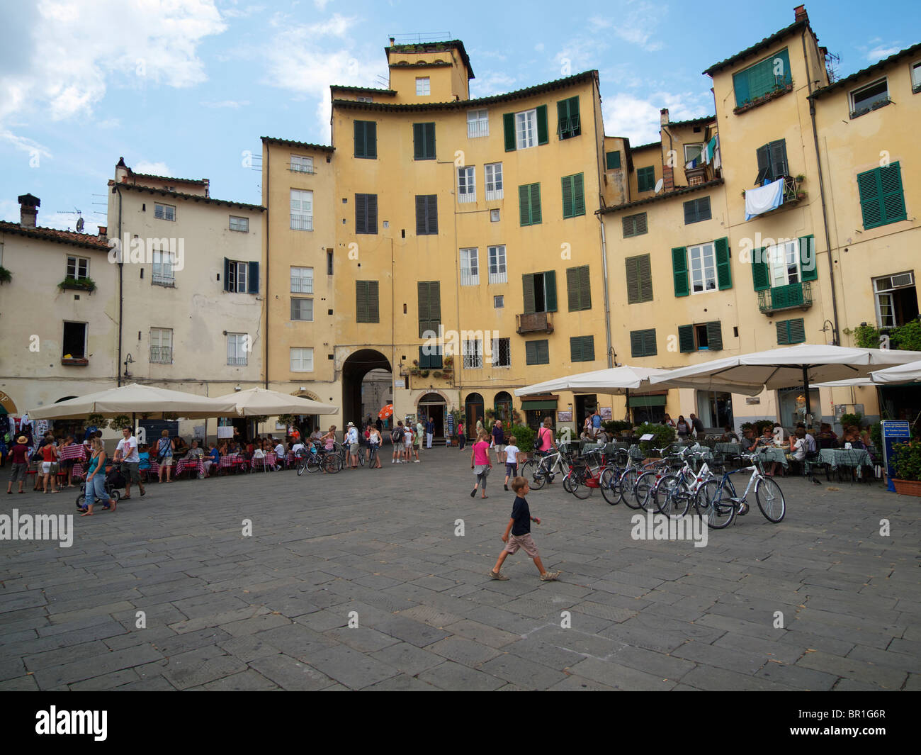 The Piazza Amfiteatro in Lucca, Tuscany, Italy was built on the ...