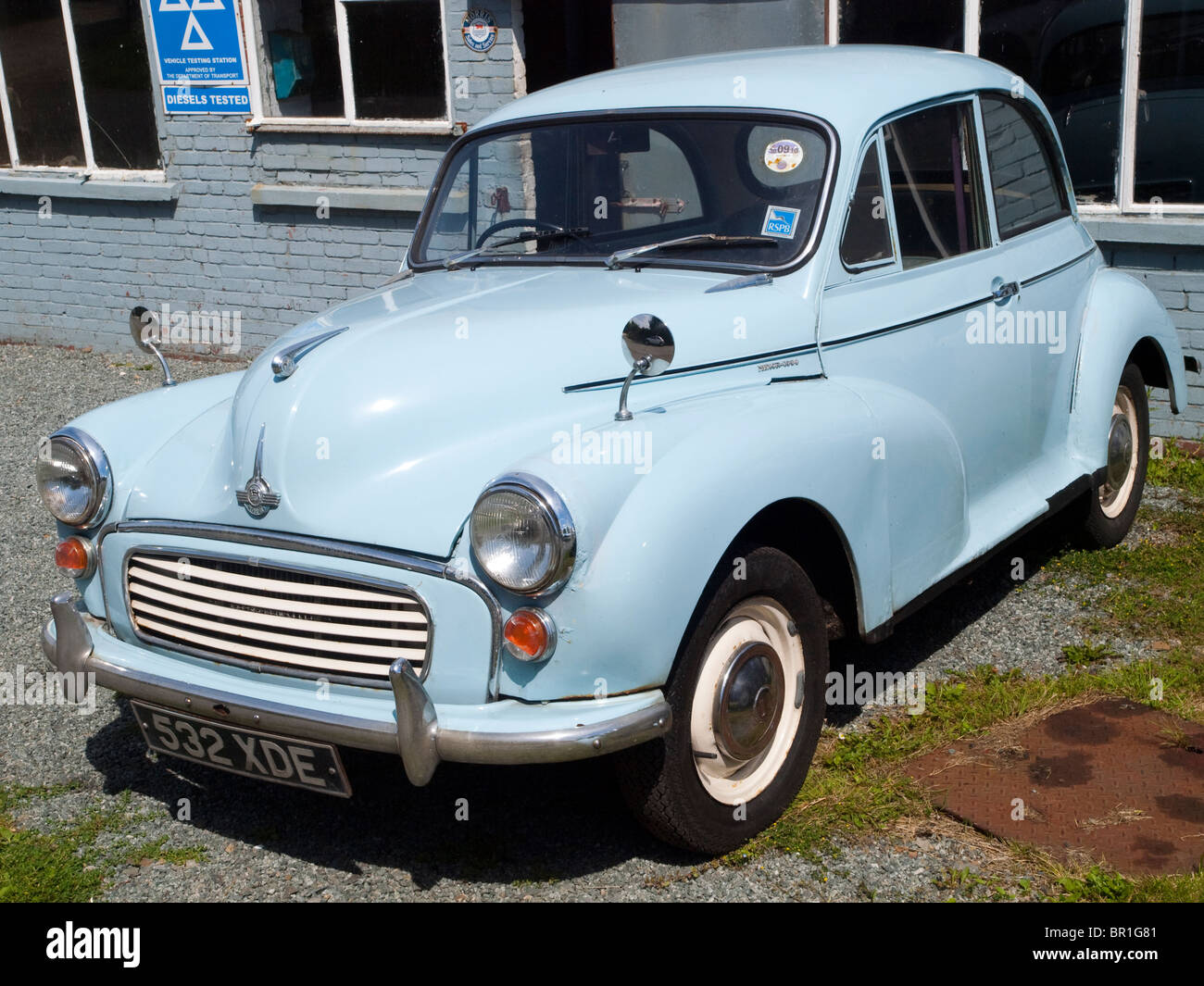 A classic Morris Minor motor car Stock Photo - Alamy