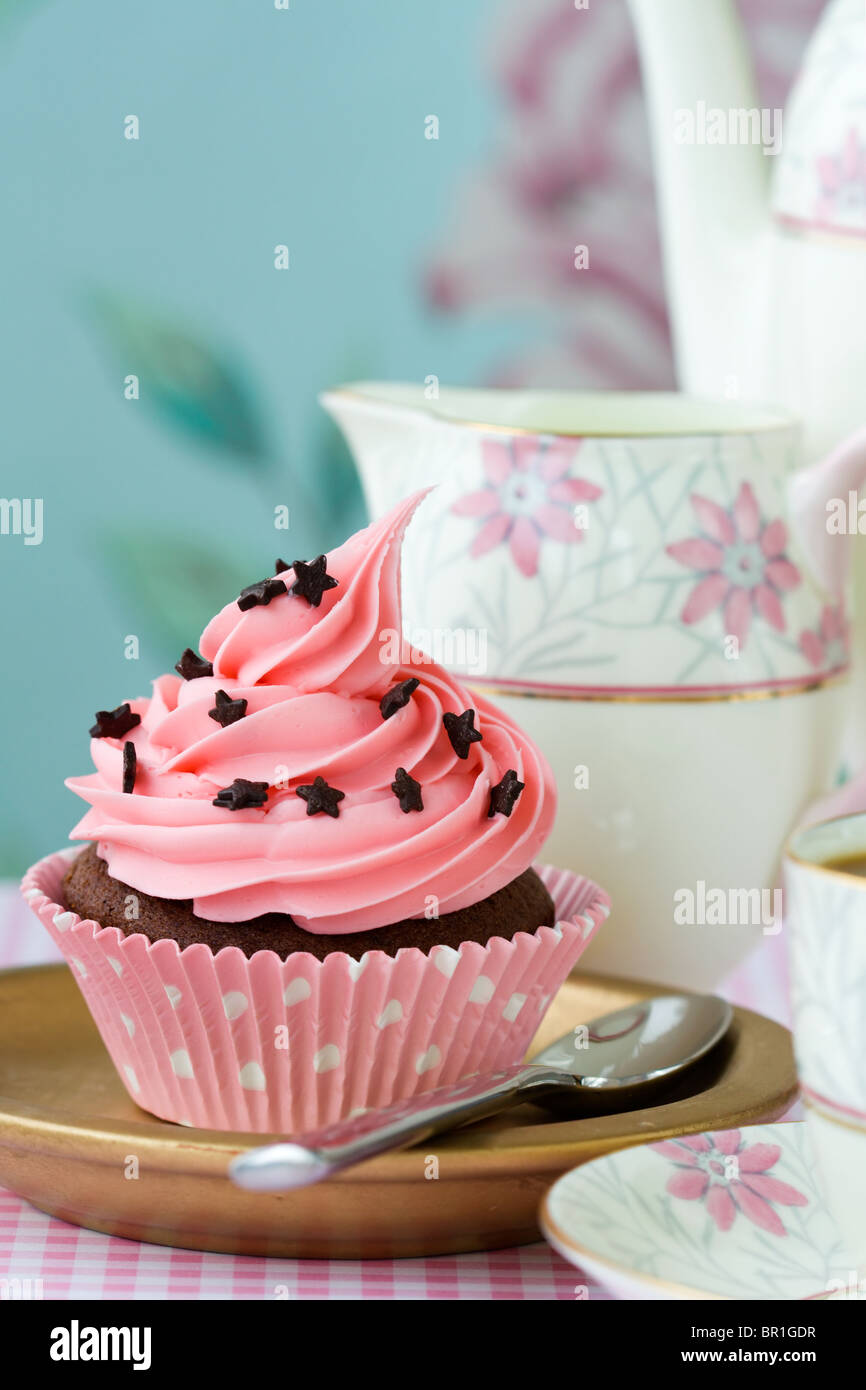 Afternoon tea crockery hi-res stock photography and images - Alamy