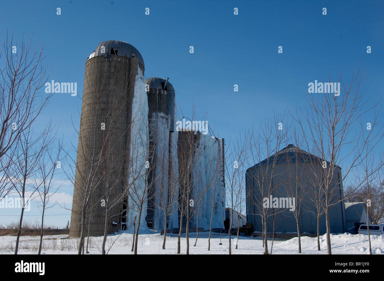 Ice Climbing on farm silos in Iowa Stock Photo - Alamy