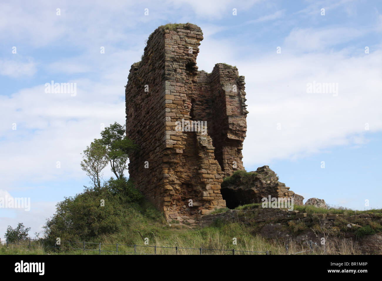 Seafield tower fife hi-res stock photography and images - Alamy