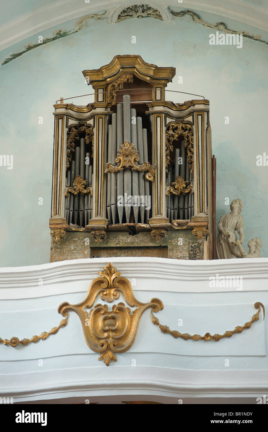 Antique pipe organ hi-res stock photography and images - Alamy