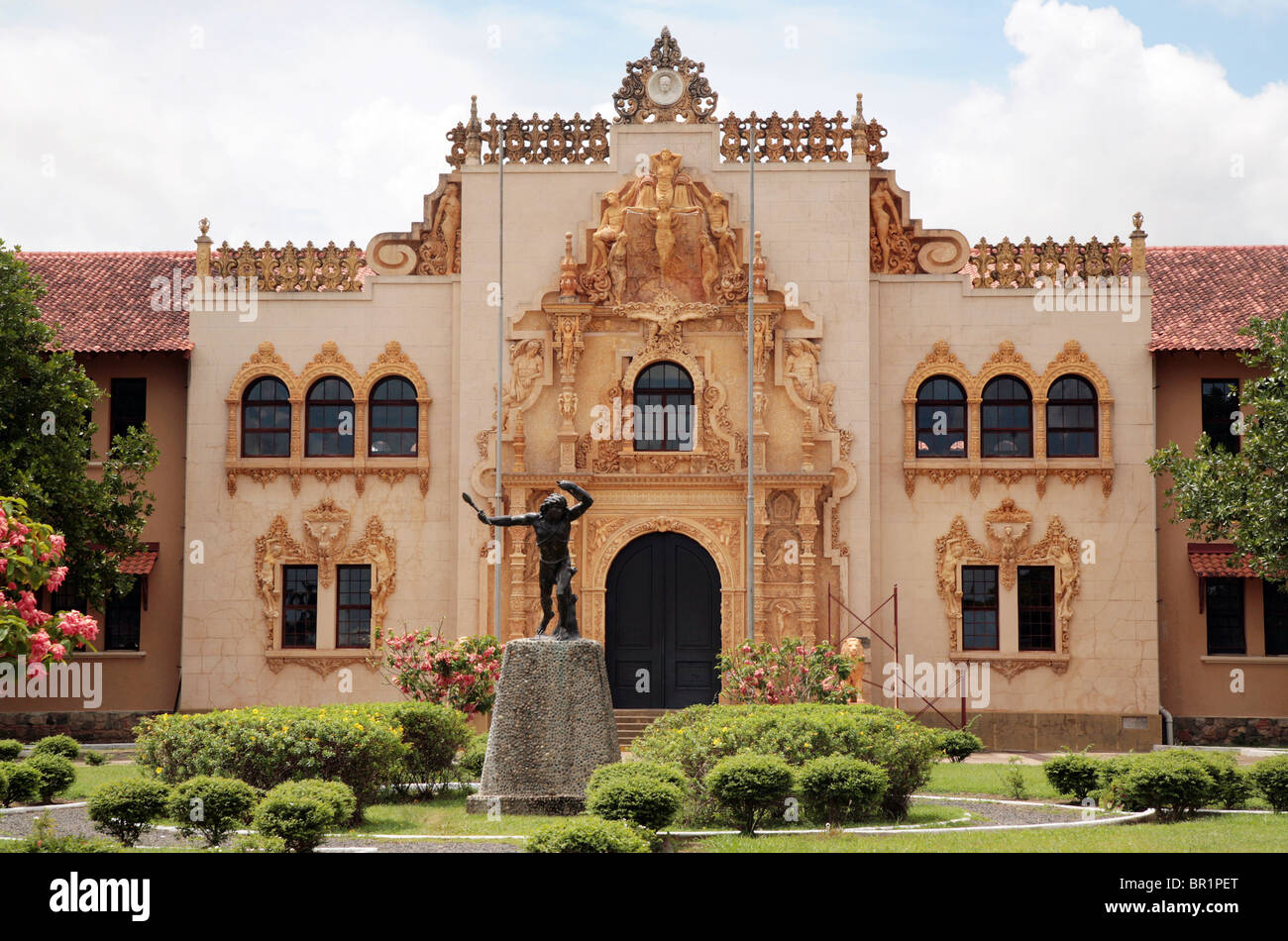 Escuela Normal de Santiago, Veraguas, Panama. Normal School of Santiago ...