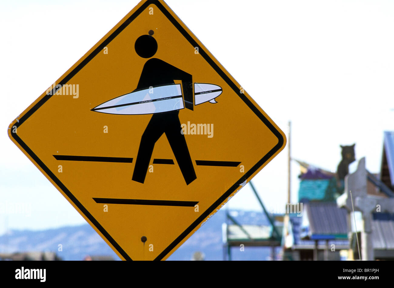 Sign of surfer crossing street Stock Photo - Alamy