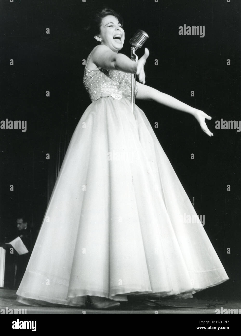 EYDIE GORME (1928-2013) American easy listening singer Stock Photo - Alamy