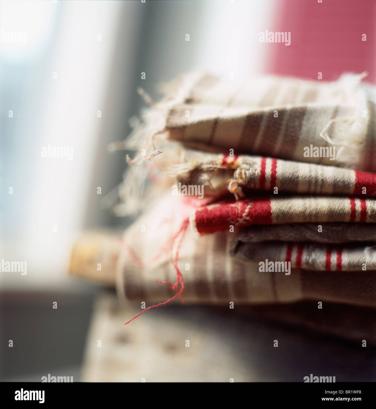Thread pile hi-res stock photography and images - Alamy