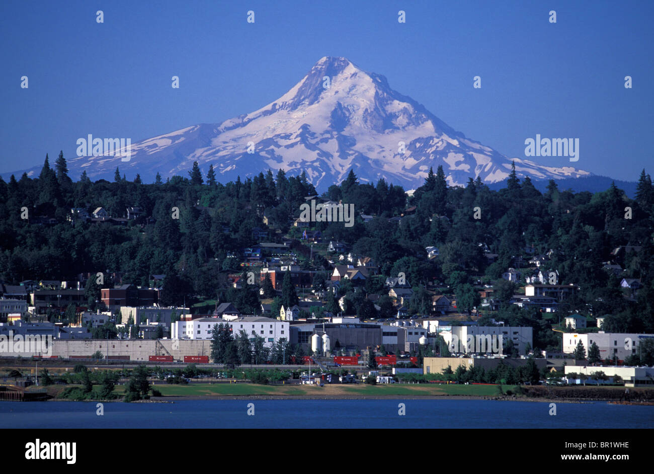 Hood river town oregon hi-res stock photography and images - Alamy