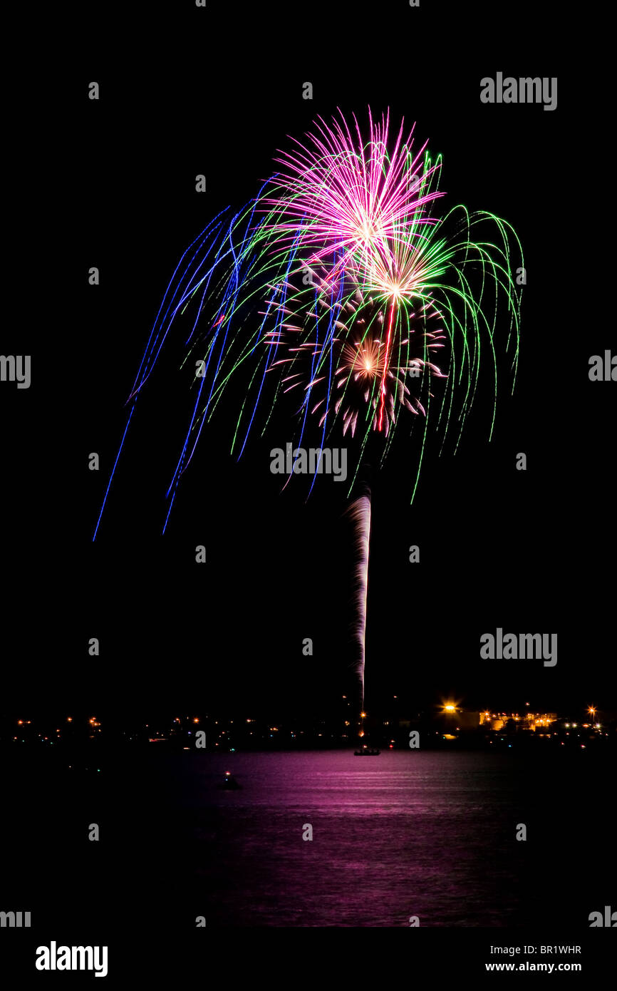 Fireworks display on Fourth of July at beach Stock Photo - Alamy
