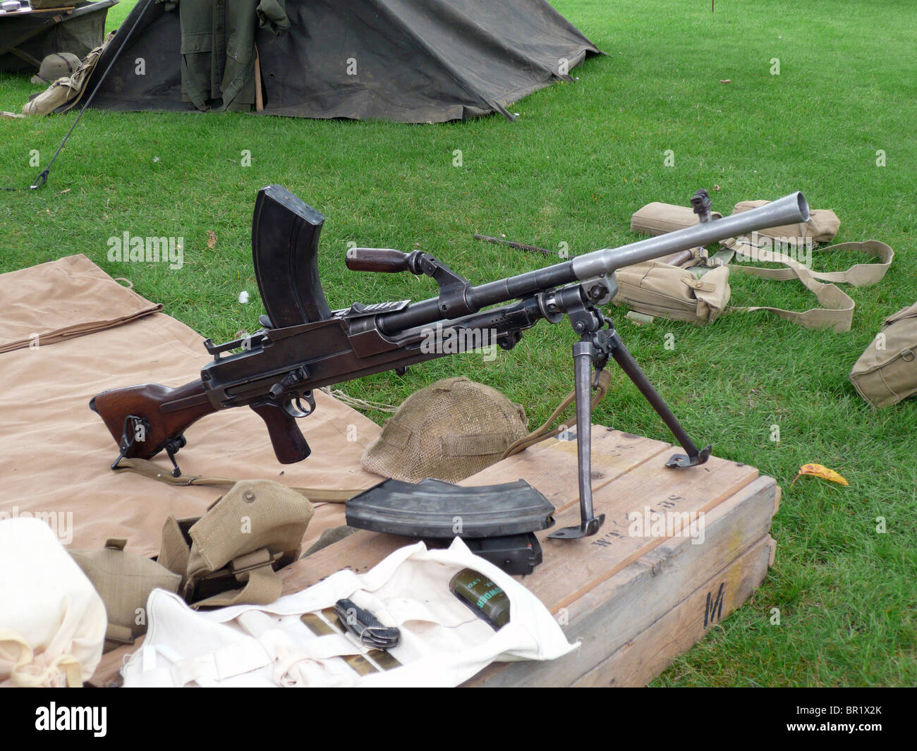 World war two machine hi-res stock photography and images - Alamy