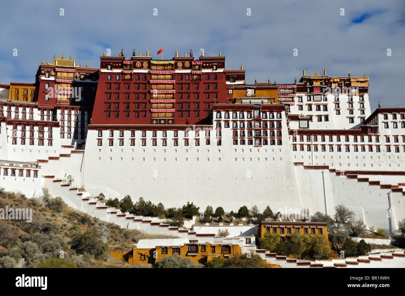 The Potala Palace, Lhasa, Tibet China Stock Photo - Alamy