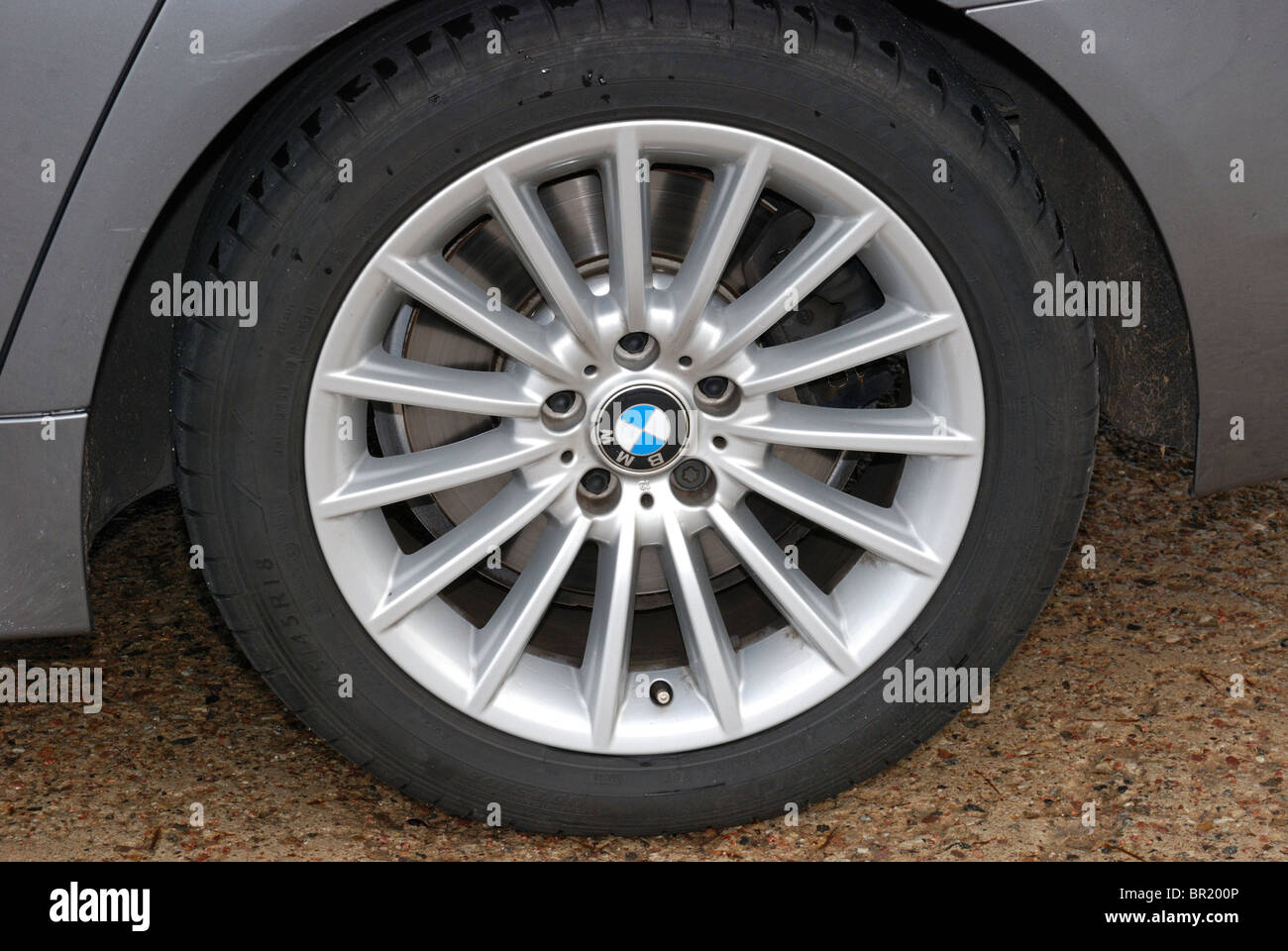 Bmw rims hi-res stock photography and images - Alamy