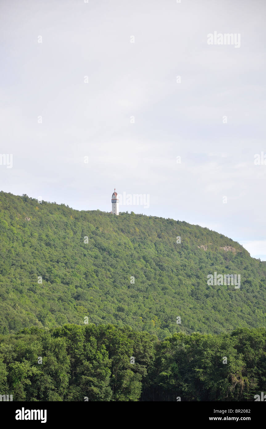Heublein Tower, Talcott Mountain State Park, Avon, Connecticut, USA ...