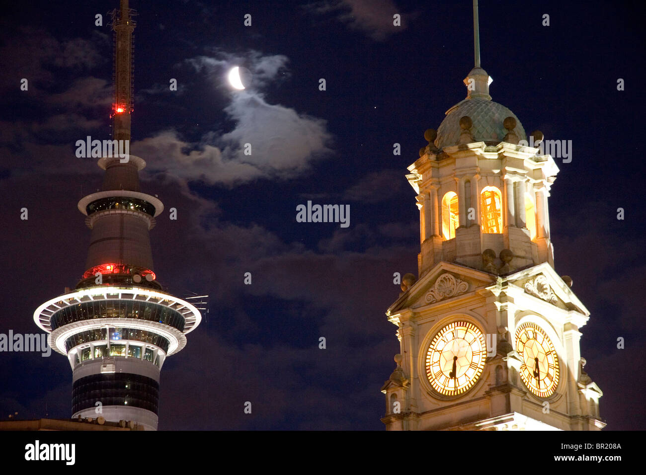 Auckland, New Zealand. An evening in downtown Auckland with the famous ...