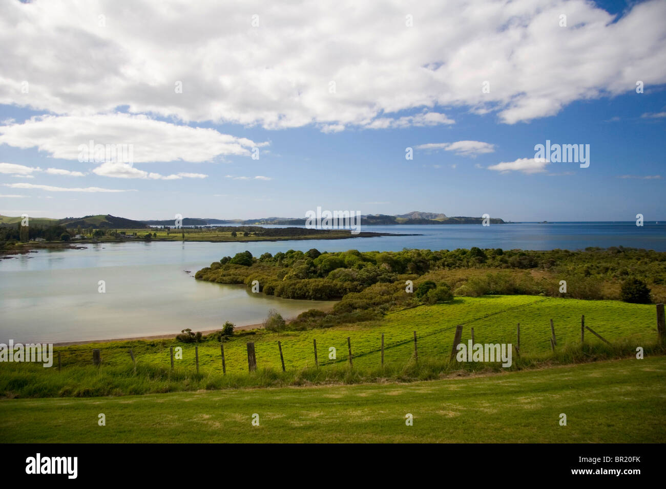 Paihia bay of islands new zealand hi-res stock photography and images ...