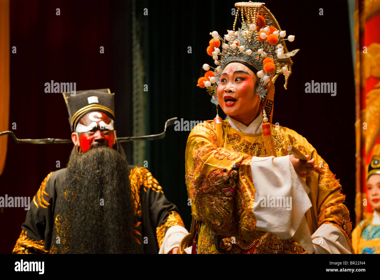Opera singing stage hi-res stock photography and images - Alamy