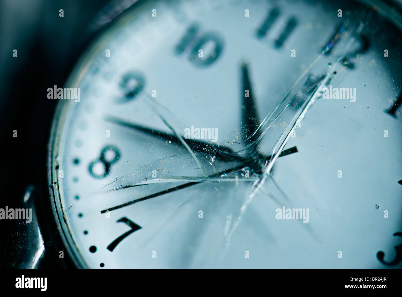 Broken time concept Stock Photo - Alamy