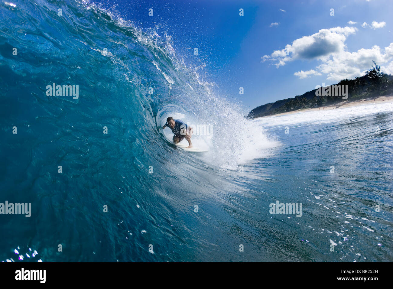 Music Star; Jack Johnson surfing in Hawaii Stock Photo - Alamy
