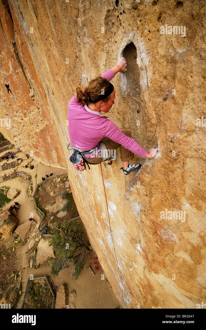 Rock climbing in Smith Rock State Park, Oregon, USA Stock Photo - Alamy
