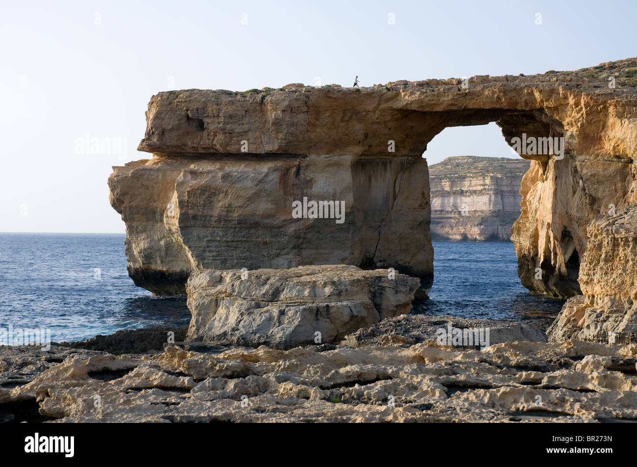 Natural stone arch hi-res stock photography and images - Alamy