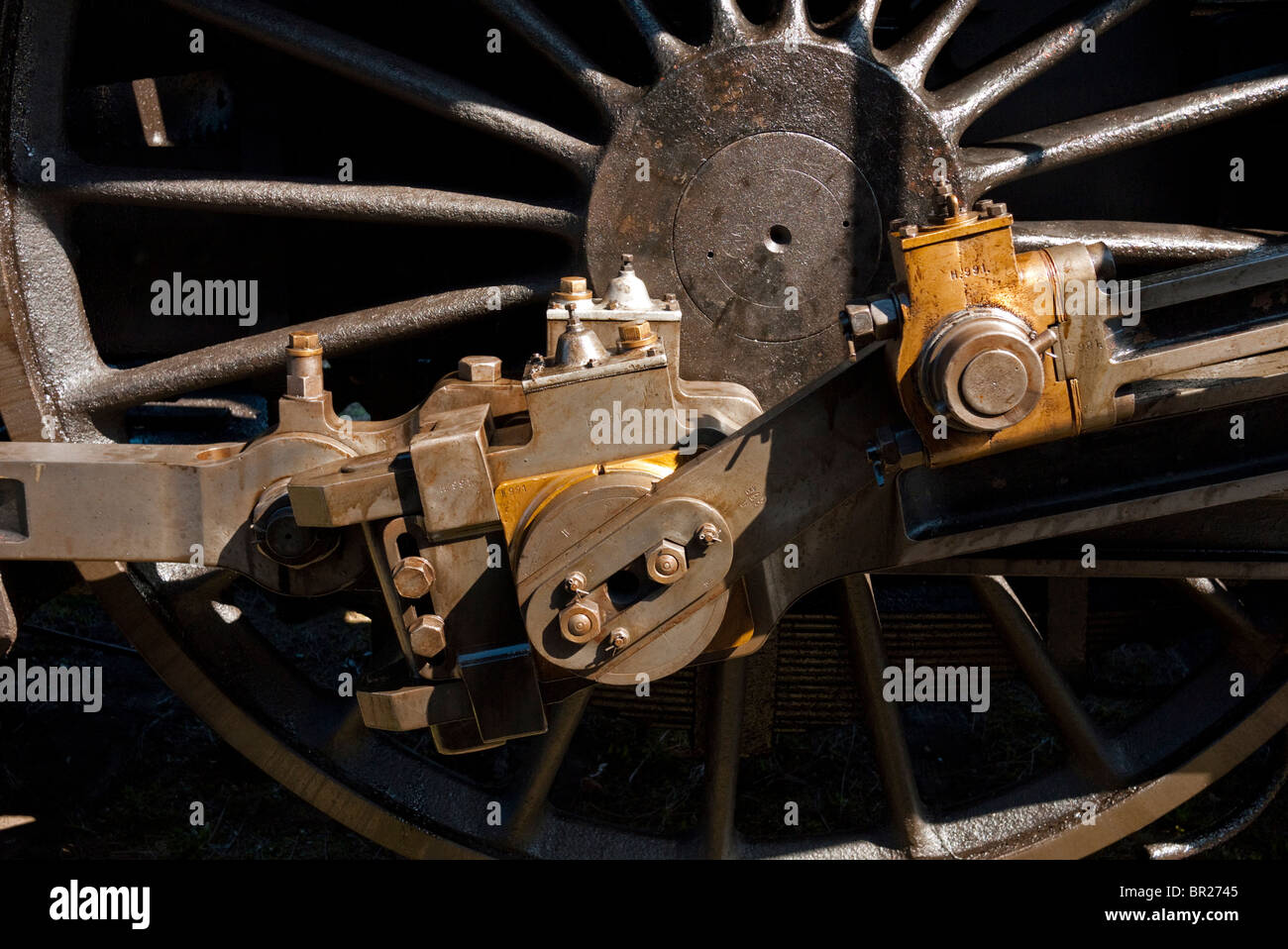 Mecanism of steam loco drive wheels Stock Photo - Alamy